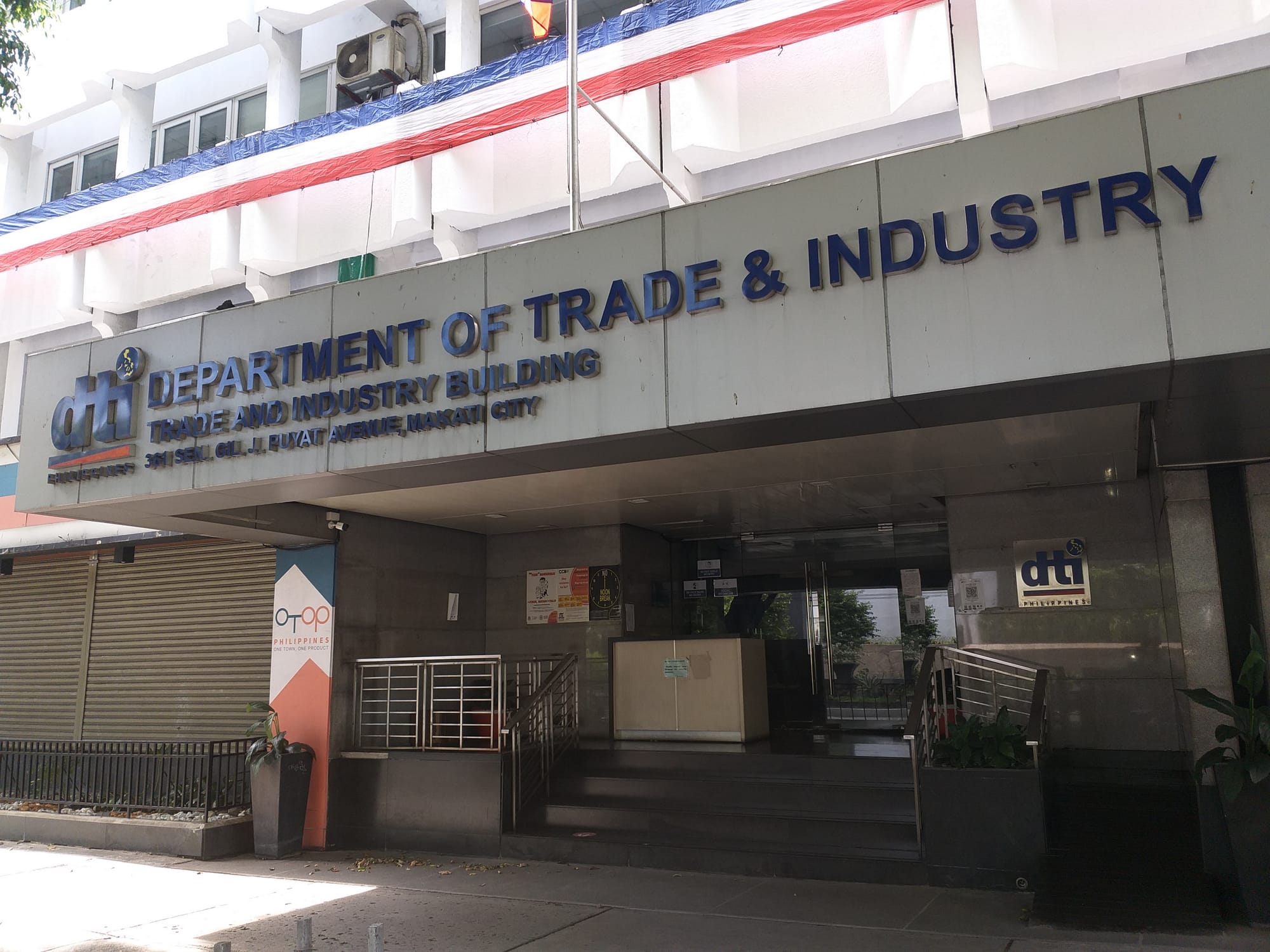 Philippine digitalisation push exceeds payment targets, expands rural ...